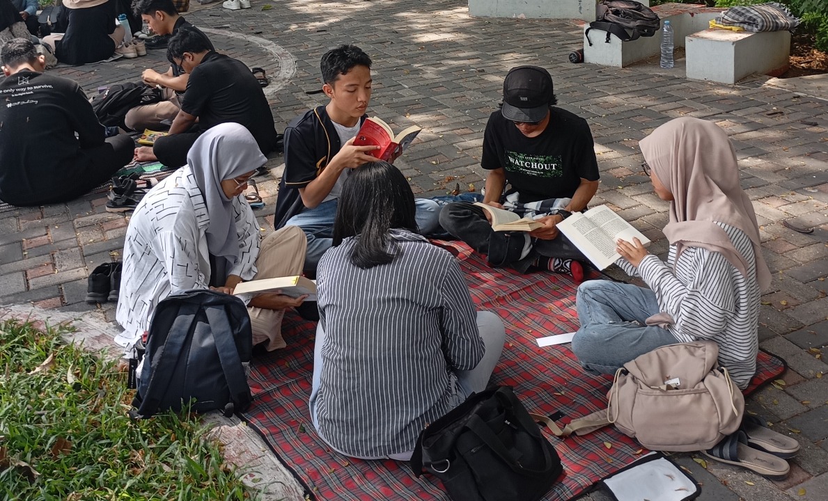 Ada 5 Komunitas Baca Paling Asik, Nih! Cocok Buat Kamu yang Ngga Pengen ...