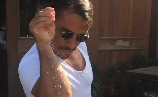 Nusret Gokce, Chef Turki di Balik Meme Viral Salt Bae - zetizen.com